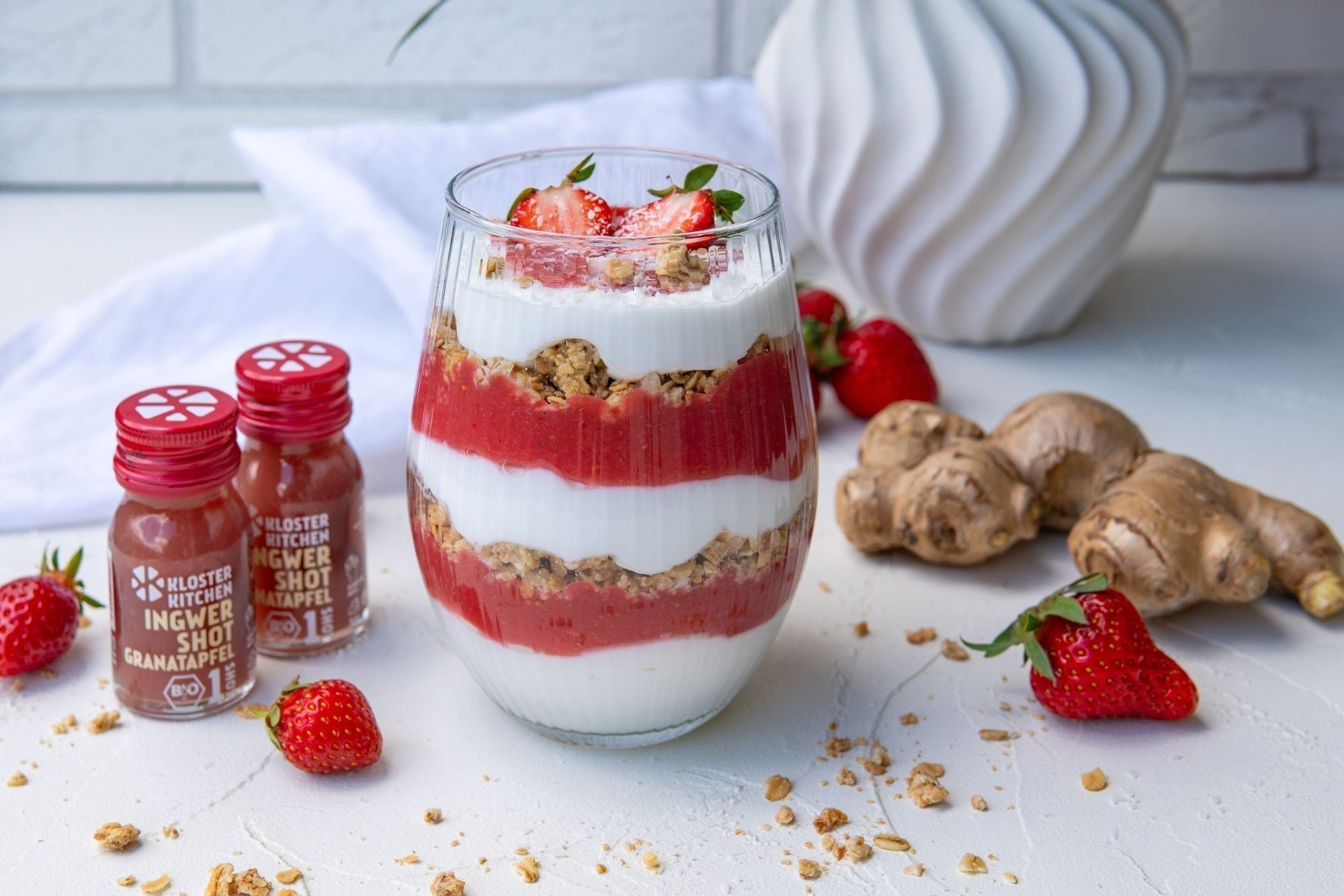 Erdbeer-Schicht-Dessert | Kloster Kitchen Rezepte